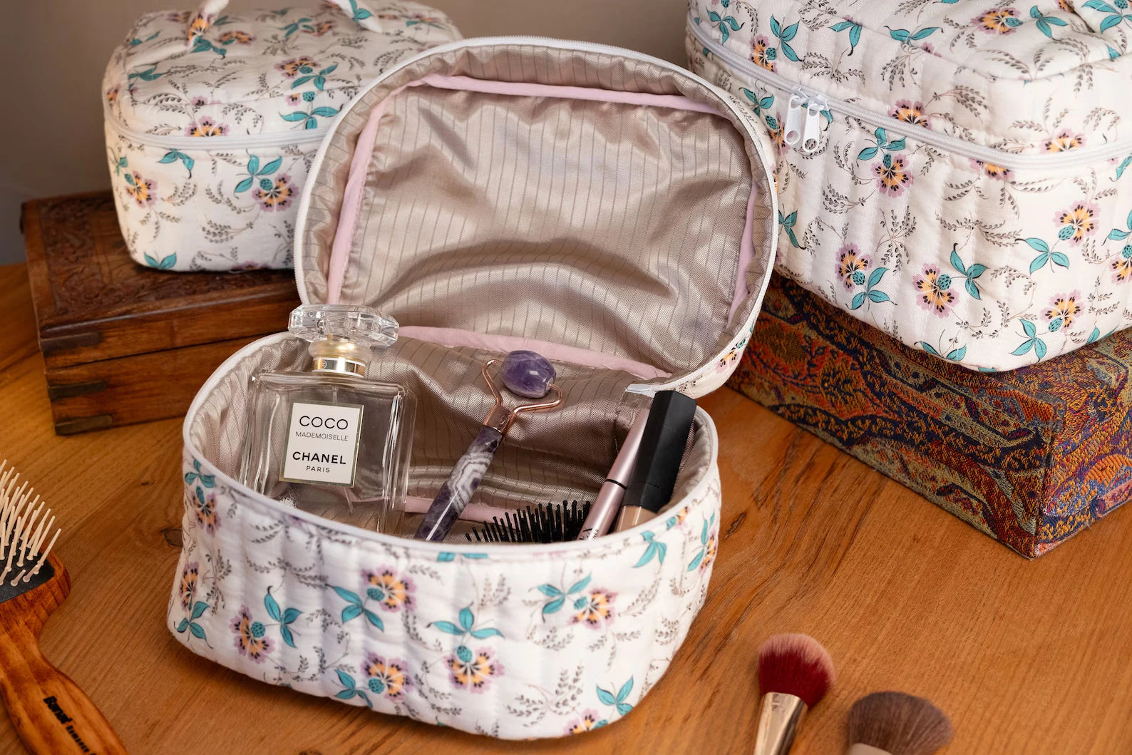 Quilted Vanity Bag Sewing Pattern — 3 Sizes, Cosmetic & Travel Pouch ...